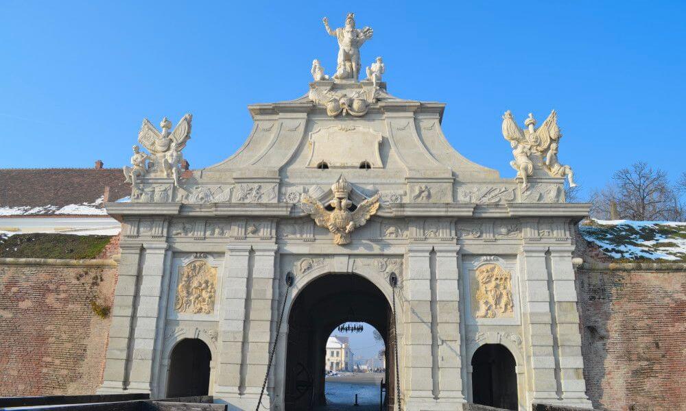 Qué ver en Alba Iulia en un día | Ciudadela y guía completa